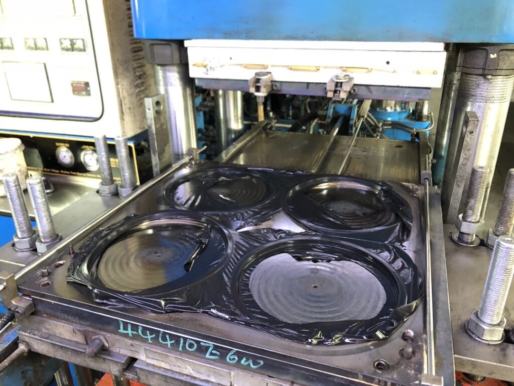 Reaction Injection Molding (RIM): Definition, Process, Advantages and ...